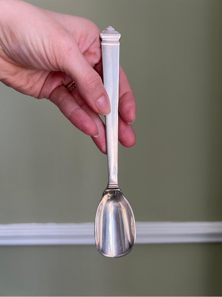1930s Tiffany and Co Hampton Pattern Bone Marrow Spoon For Sale at 1stDibs