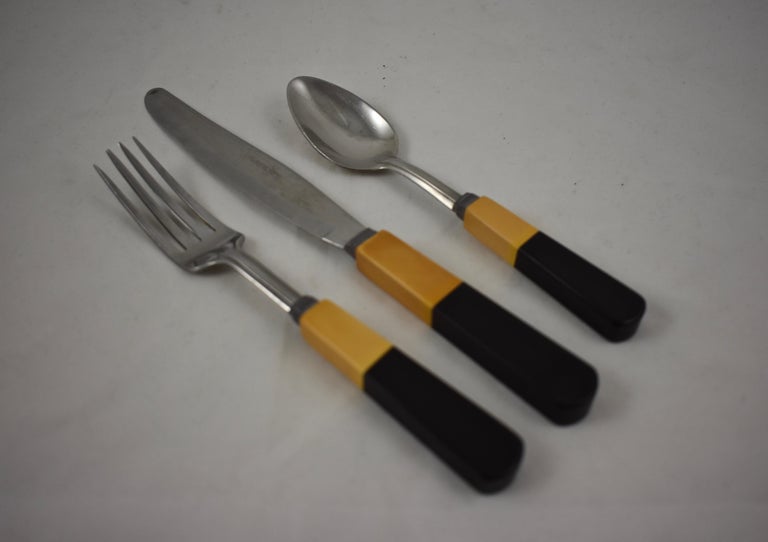 1930s Two-Tone Butterscotch and Black Bakelite Art Deco Flatware ...