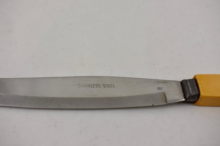 1930s Two-Tone Butterscotch and Black Bakelite Art Deco Flatware ...