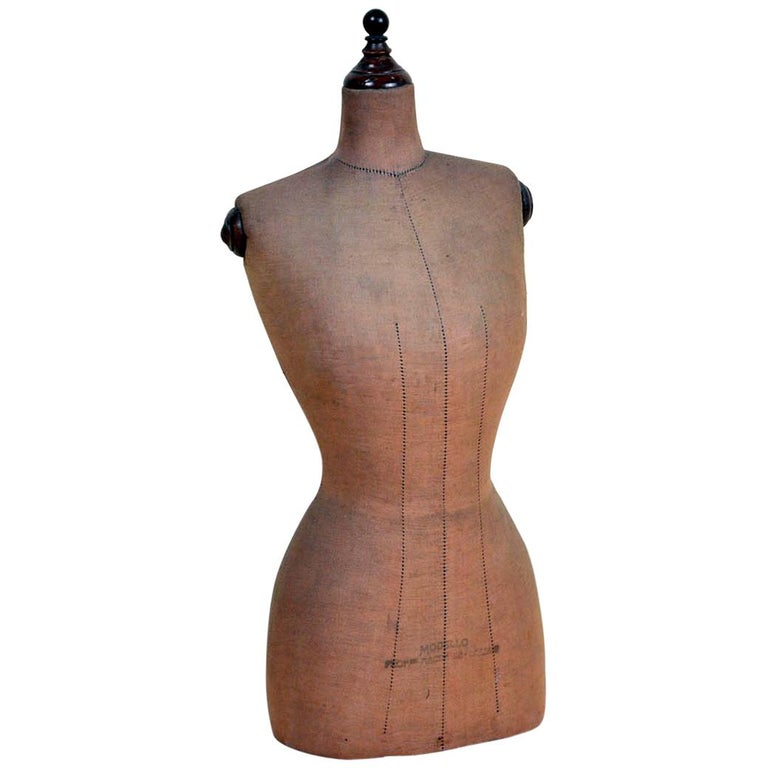 1930s Vintage Italian Female Wooden Bust Form For Sale at 1stDibs