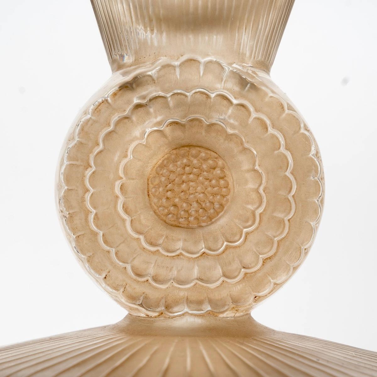 1931 René Lalique Pavot Vase in Frosted Glass with Sepia Patina For ...