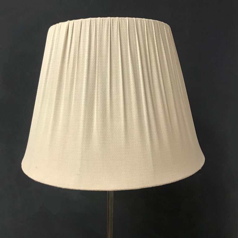 1935, W.H. Gispen Lamp 6004 or 640b in Good Condition For Sale at 1stDibs