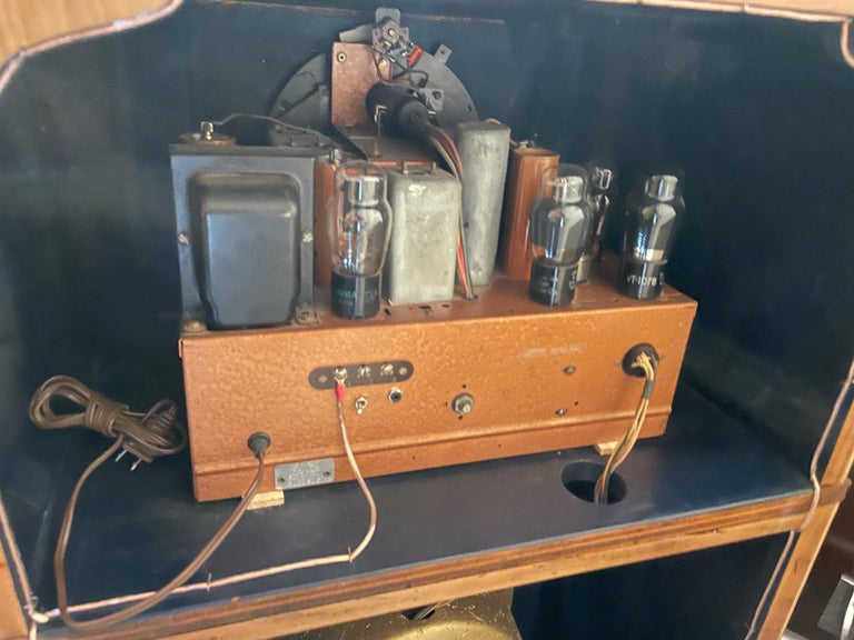 1938 Zenith Model 12S265 Restored Bluetooth Radio Art Deco For Sale at ...