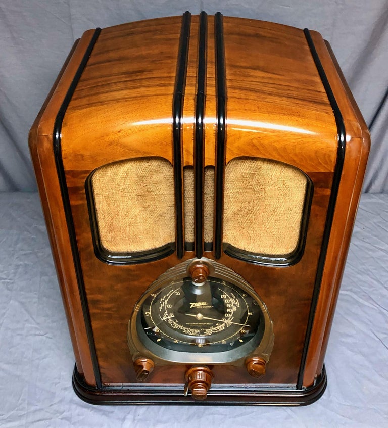 1938 Zenith "WALTON" 12-S-232 Shutter Dial Tombstone Art Deco Radio at 1stDibs | zenith walton ...