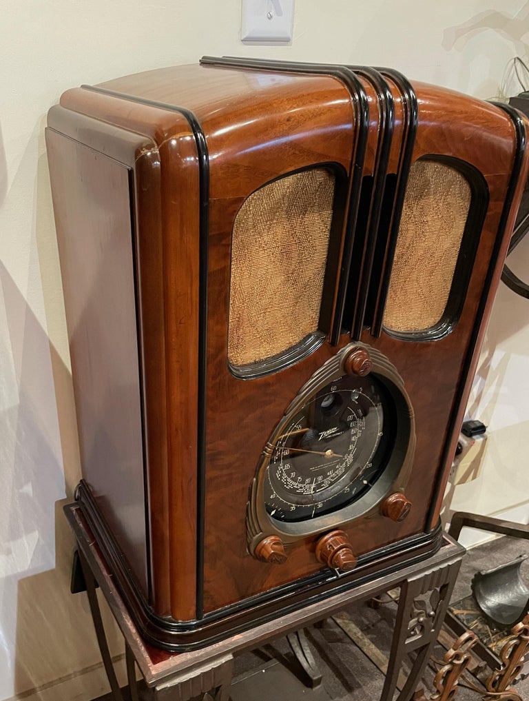 1938 Zenith "WALTON" 12-S-232 Shutter Dial Tombstone Art Deco Radio at ...