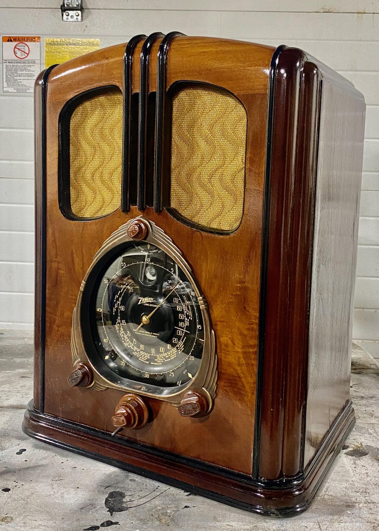 1938 Zenith "Walton" 9-s-232 Shutter Dial Tombstone Art Deco Radio at ...
