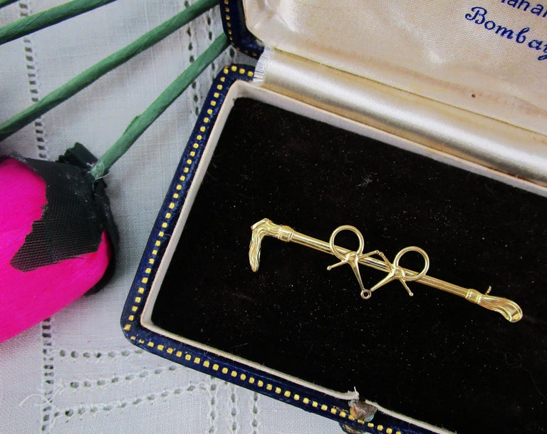 1940s Art Deco 14 Karat Yellow Gold Snaffle Bit Bar Stock Crop Pin For ...