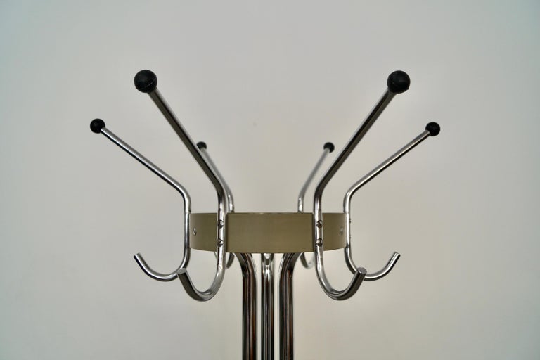 1940's Art Deco Chrome Coat Rack For Sale at 1stDibs