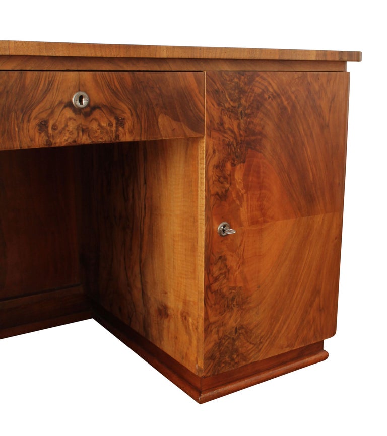 1940s Art Deco Walnut Desk For Sale at 1stDibs