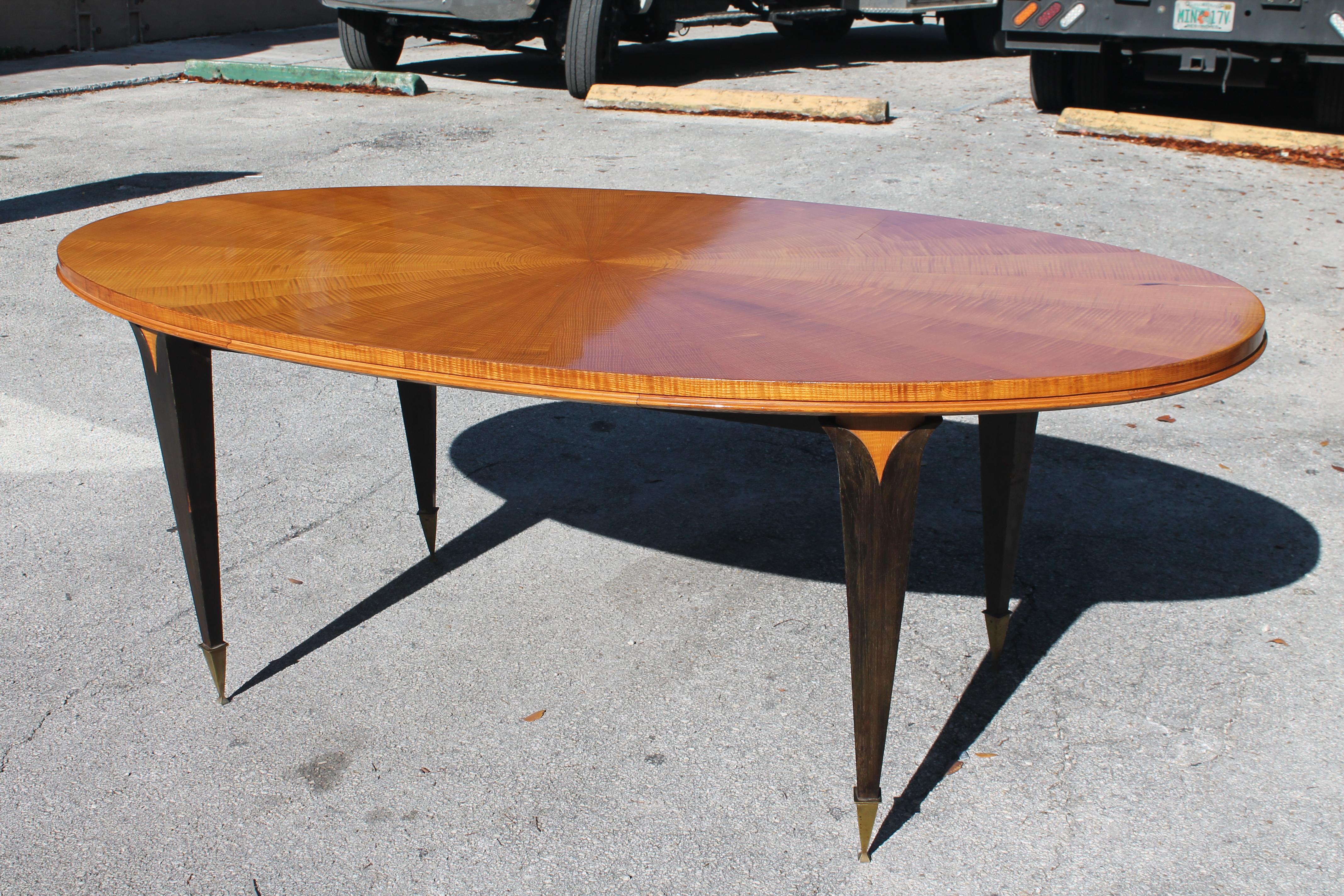 1940's French Art Deco Spectacular Sycamore Inlaid "Sunburst" Dining Table For Sale at 1stDibs