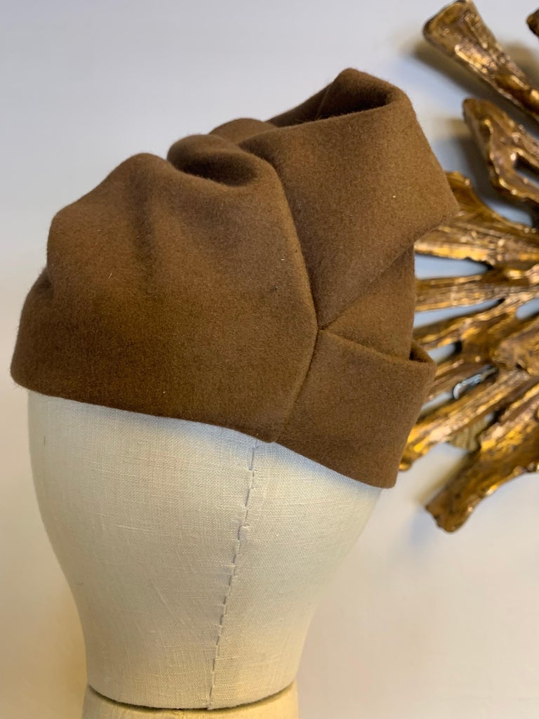1940s Hattie Carnegie Fine Chestnut Felt Turban Hat For Sale at 1stDibs