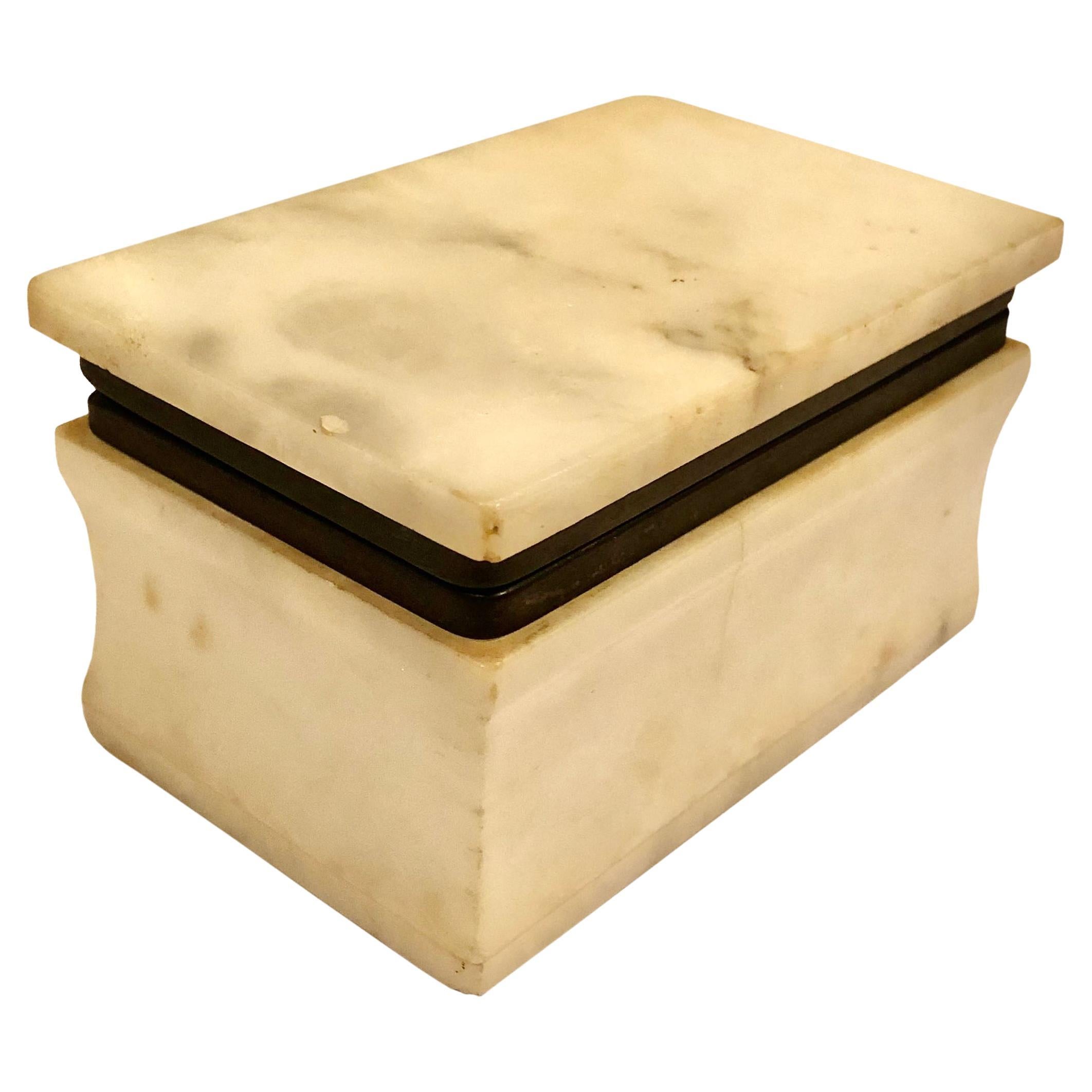 Italian Neo-Classic Style Marble Box For Sale at 1stDibs
