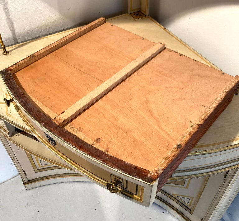 1940s Neoclassical Style Painted and Gilded Corner Etagere For Sale at ...