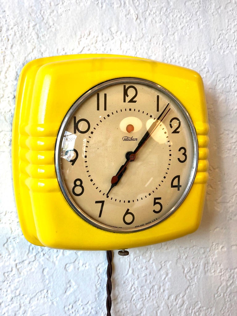 1940s Original Electric Art Deco Wall clock by Telechron at 1stDibs ...