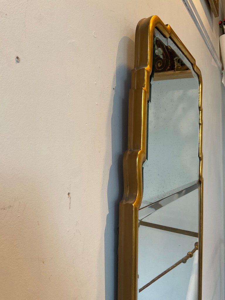1940s Queen Anne Beveled Mirror in Gilt Wood Frame For Sale at 1stDibs