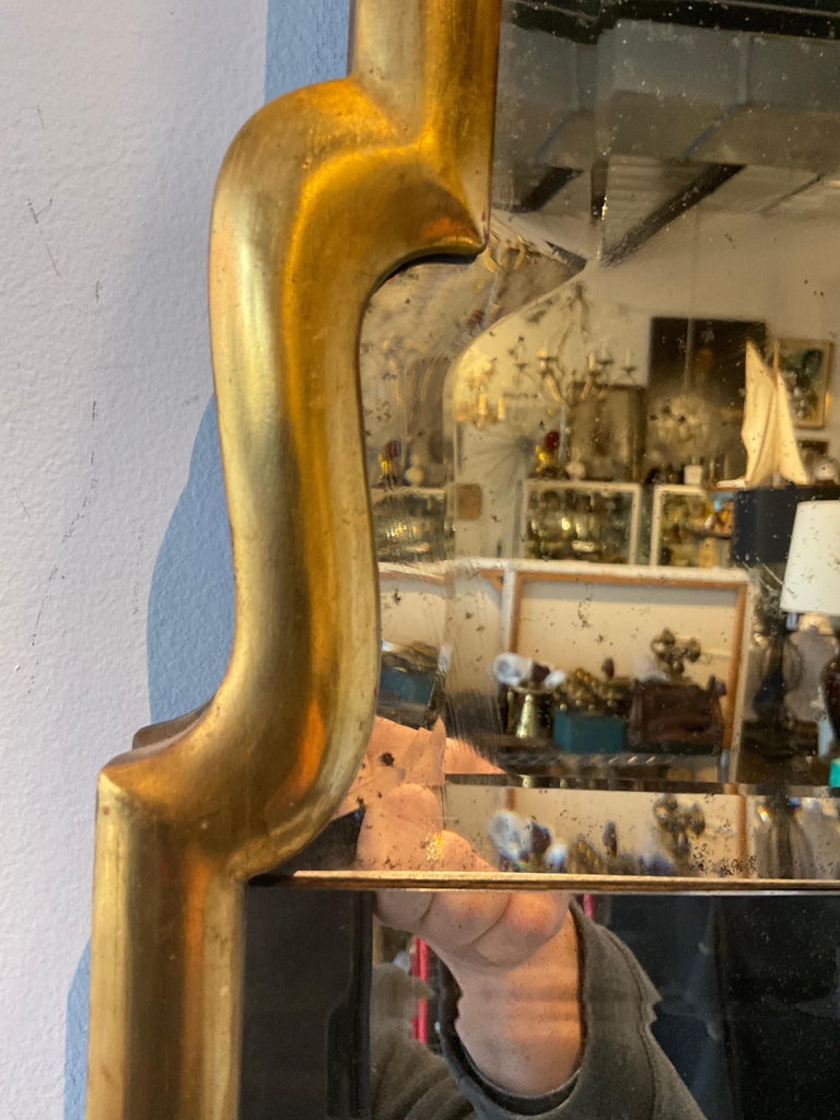 1940s Queen Anne Beveled Mirror in Gilt Wood Frame For Sale at 1stDibs