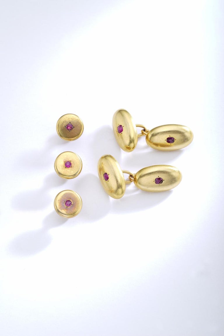 1940s Ruby gold Cufflinks set For Sale at 1stdibs