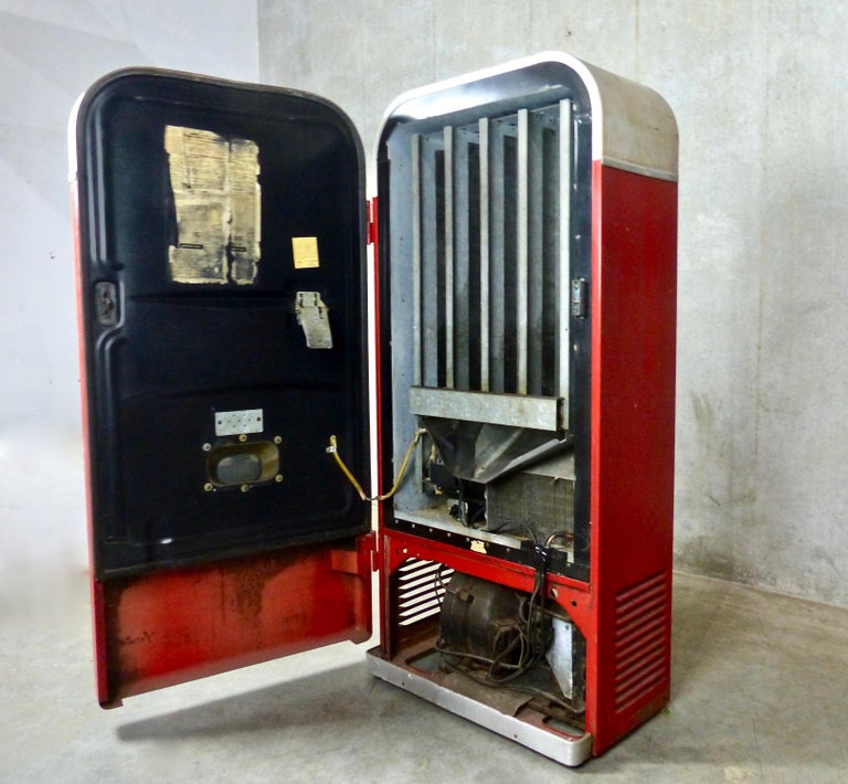 1950 Coca-Cola Coin-Operated Vendo 80 Vending Machine at 1stDibs ...