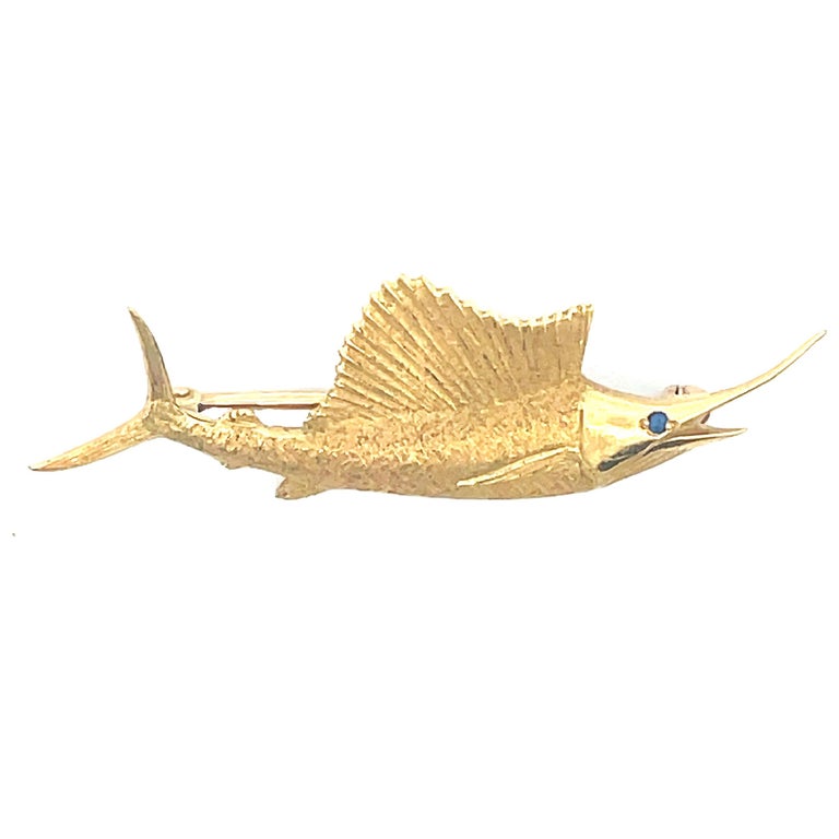 1950s 18K Yellow Gold Sailfish Brooch with Blue Sapphire Eyes For Sale ...