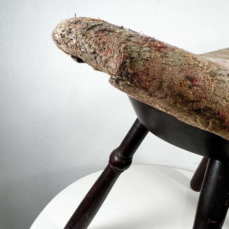 1950s Antique Mahogany Curved Wood Stool Tapered Legs For Sale at 1stDibs