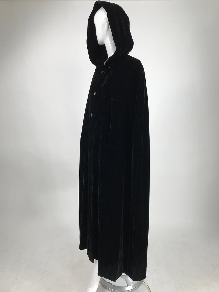 1950s Black Velvet Hooded Maxi Cape For Sale at 1stDibs