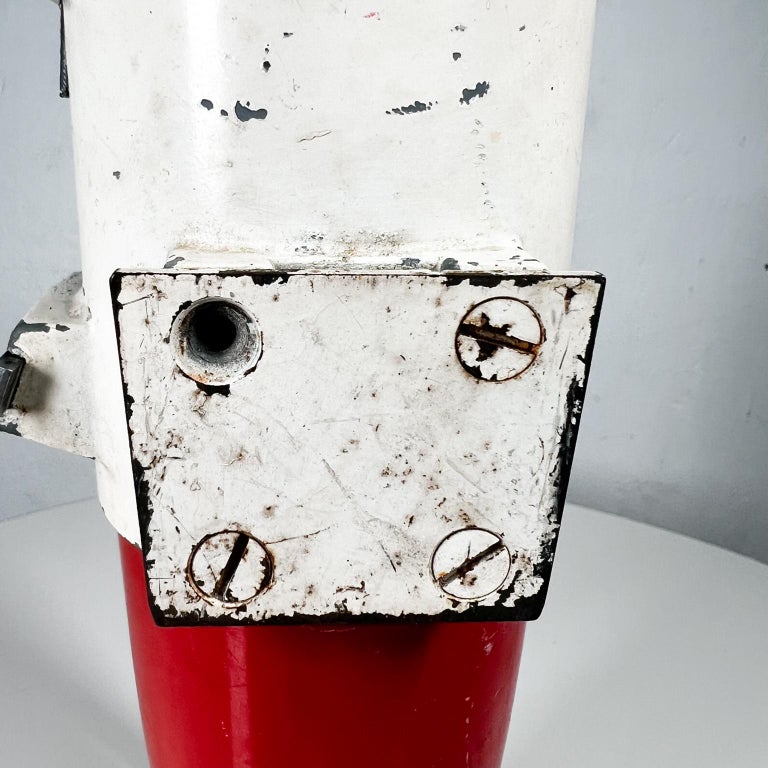 1950s Dasey Corp Triple Rocket Ice Crusher Red and White For Sale at ...