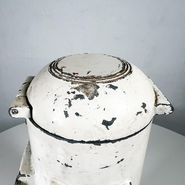 1950s Dasey Corp Triple Rocket Ice Crusher Red and White For Sale at ...