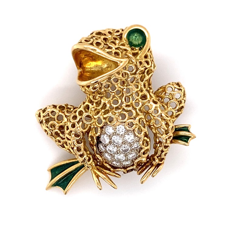 1950s Diamond Enamel Frog Pin in 18 Karat Gold For Sale at 1stDibs