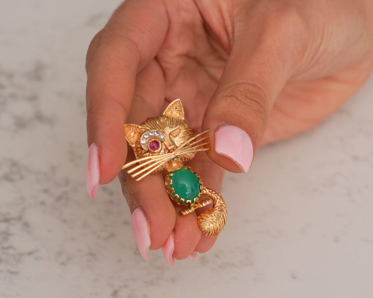 1950s Diamond, Ruby and Jade Winking Cat Pendant Brooch at 1stDibs ...