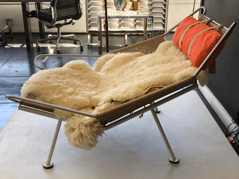 Early Edition Flag Chair by Hans J. Wegner For Sale at 1stDibs