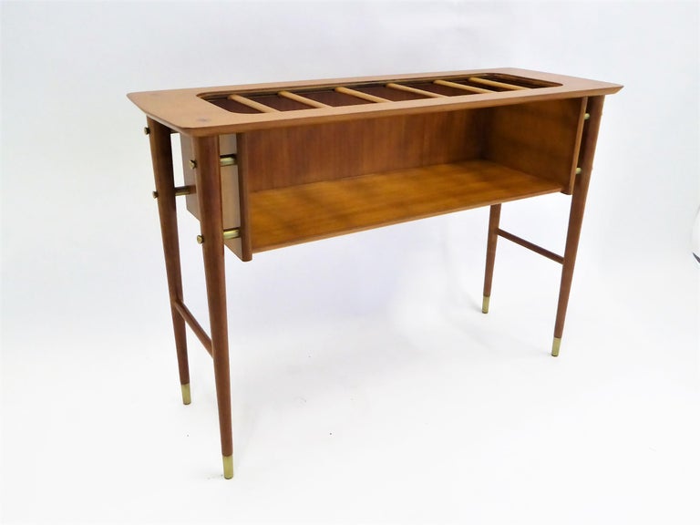 1950s Gio Ponti Style Petite Console Table with Shelf in Blond Mahogany ...