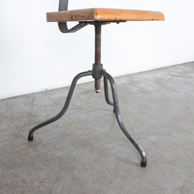 1950s Industrial Swivelling Machinist’s Chair at 1stDibs