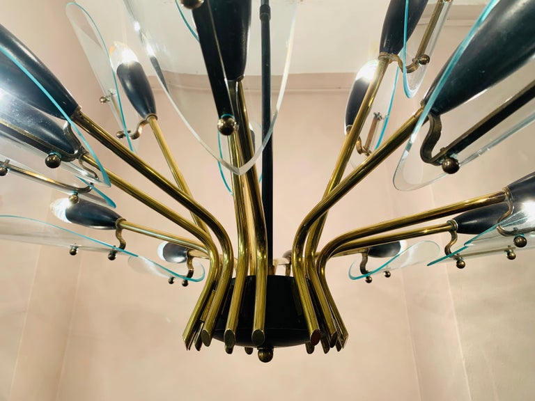 1950s Italian Brass and Glass Bevelled Leaves Chandelier Fontana Arte ...