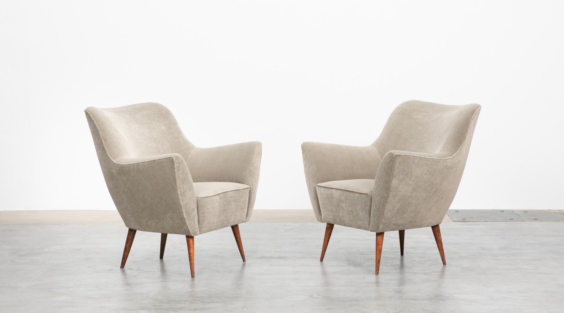 1950s light textil Lounge Chairs by Guglielmo Veronesi, New Upholstery ...