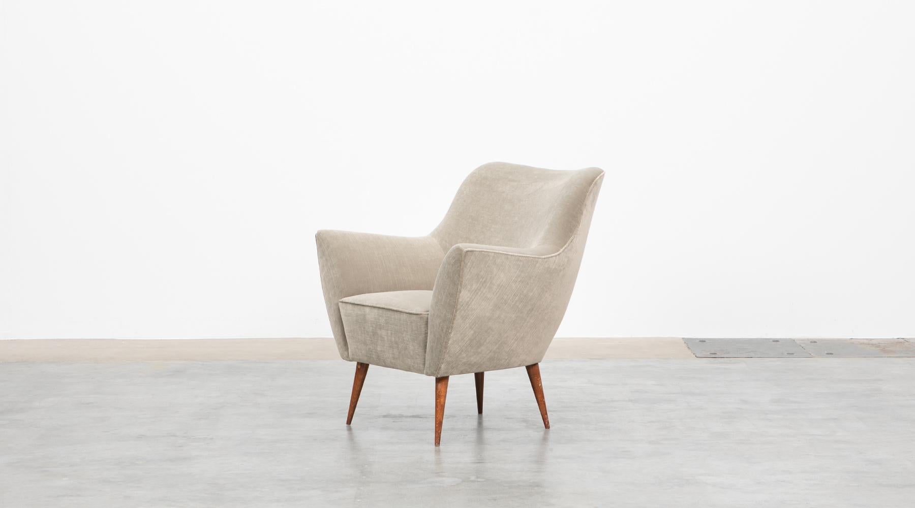 1950s light textil Lounge Chairs by Guglielmo Veronesi, New Upholstery ...