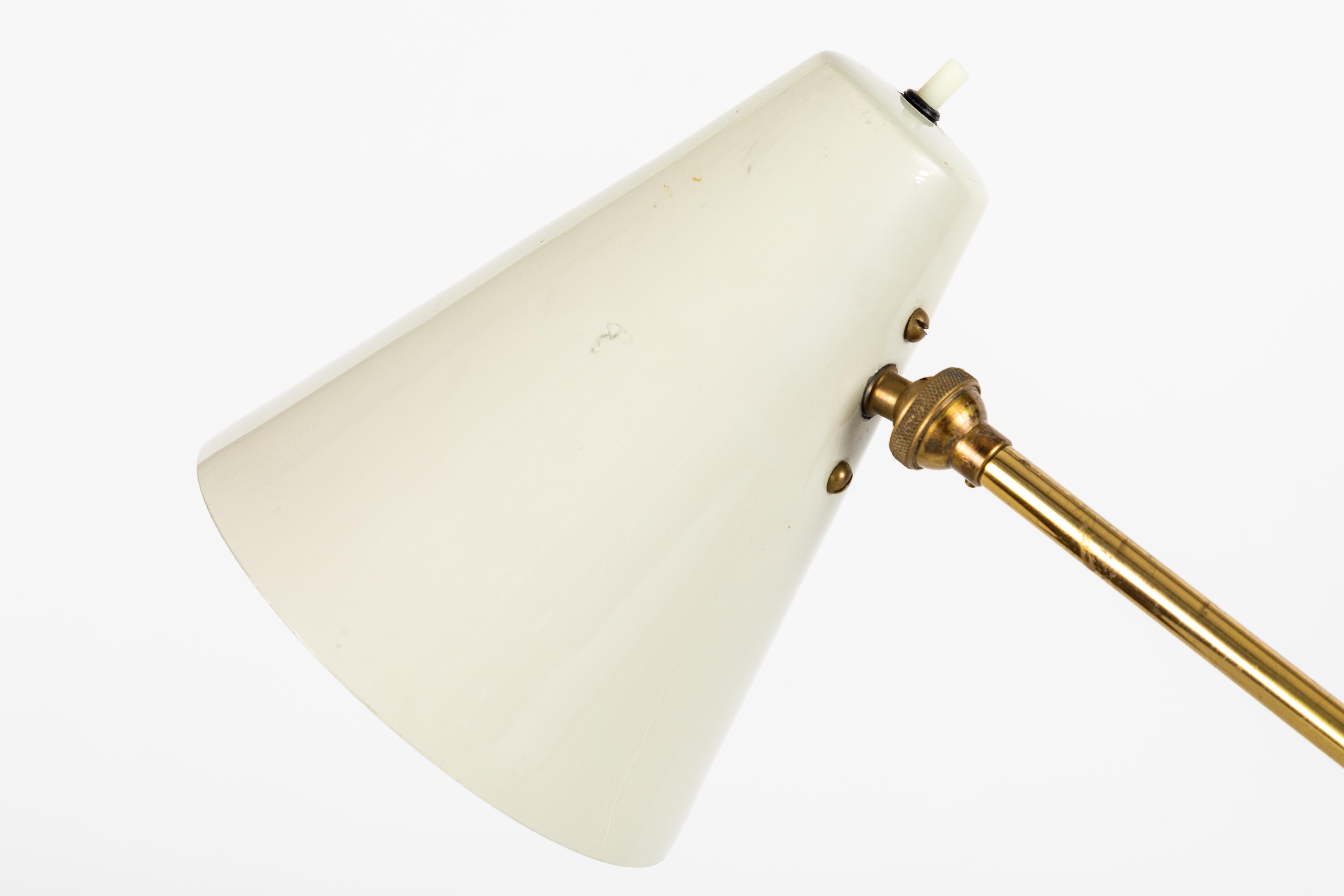 1950s Mauri Almari 'EV-73' Wall or Table Lamp for Itsu at 1stDibs