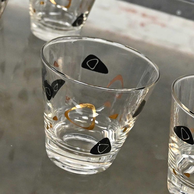 1950s MCM Federal Glass Fantasy Black and 22 Karat Gold Manhattan ...