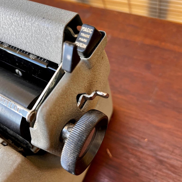 1950s Mid-Century Modern Royal Keystone Portable Typewriter with Case ...