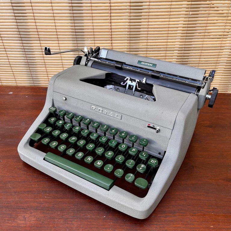 1950s Mid-Century Modern Royal Keystone Portable Typewriter with Case ...