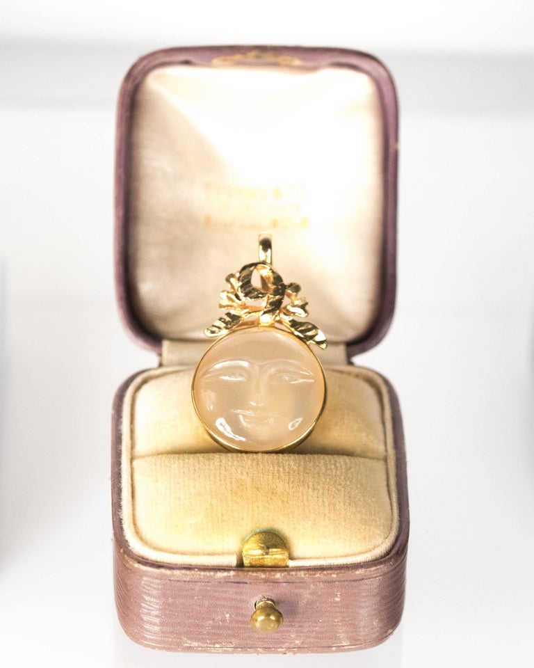 1950s Moonstone Moon Pendant 18 Karat Yellow Gold For Sale at 1stDibs