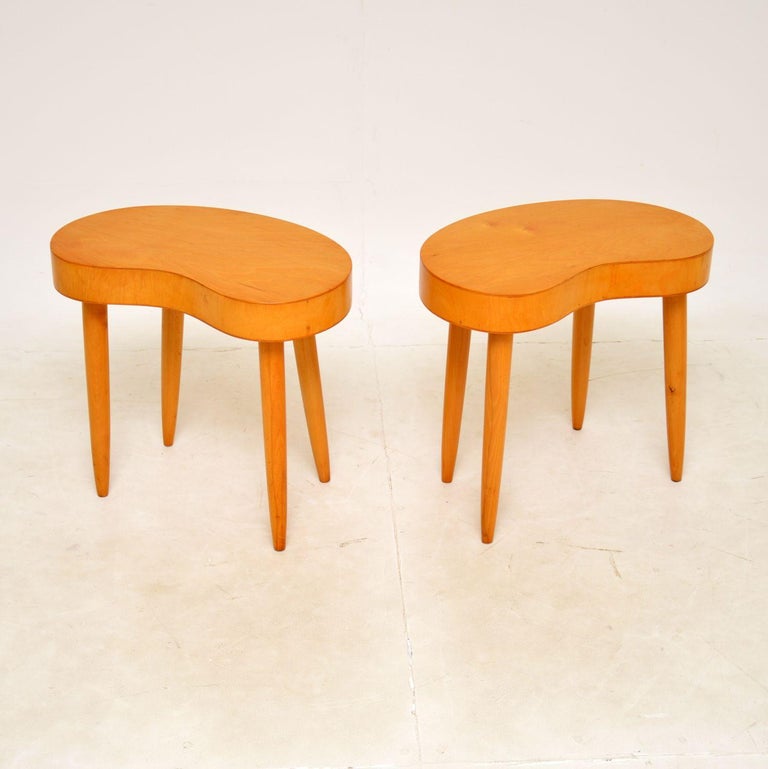 1950s Pair of Vintage Kidney Shaped Side Tables For Sale at 1stDibs