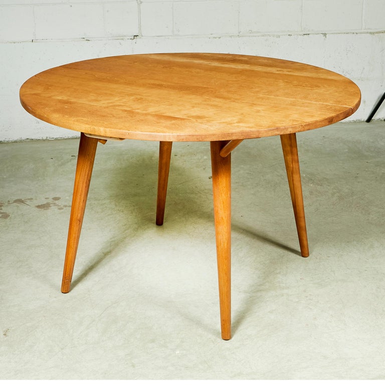 1950s Round Maple Wood Dining Table at 1stDibs | round maple dining ...