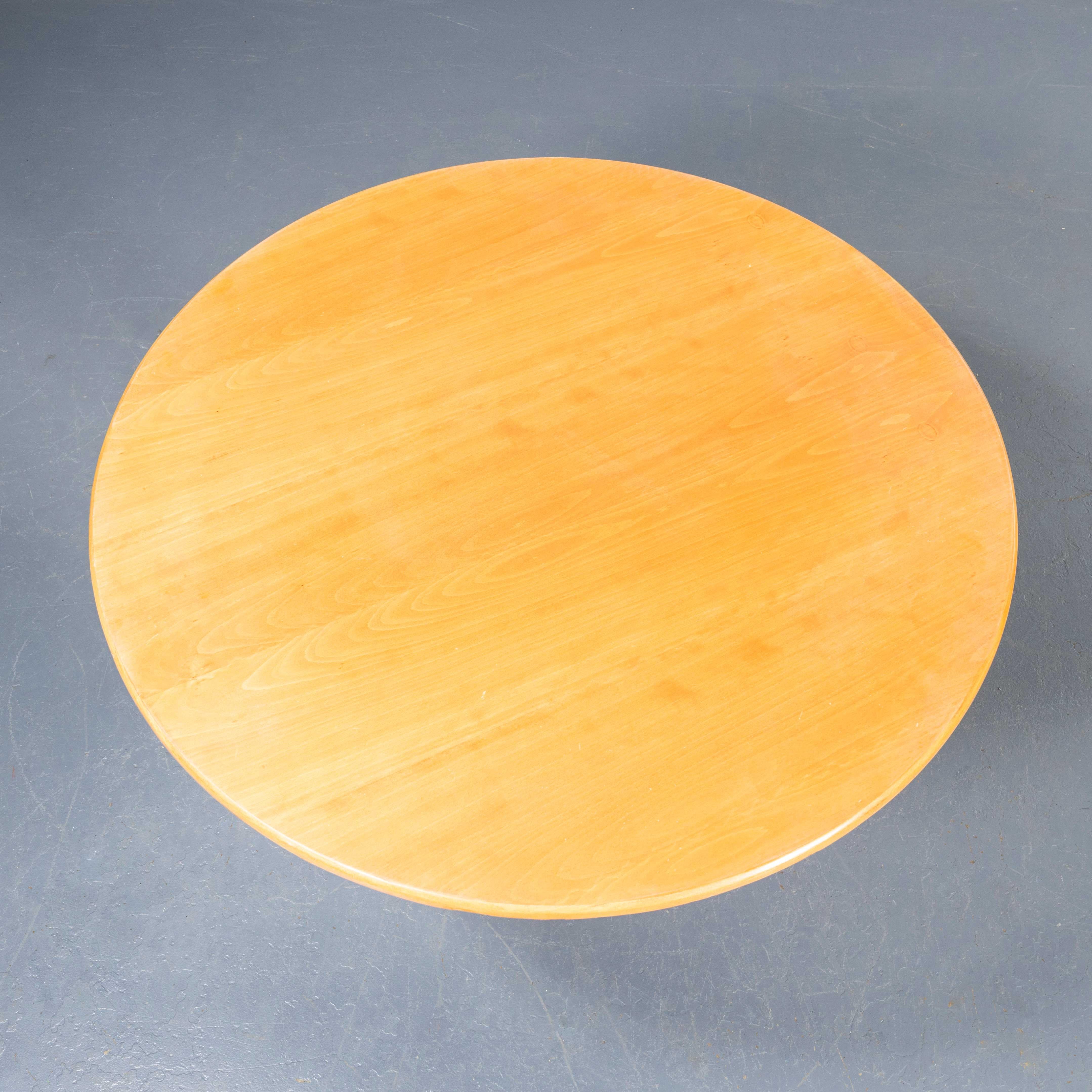 1950's Round Mid Century Dining Table 110cm Diameter For Sale at 1stDibs