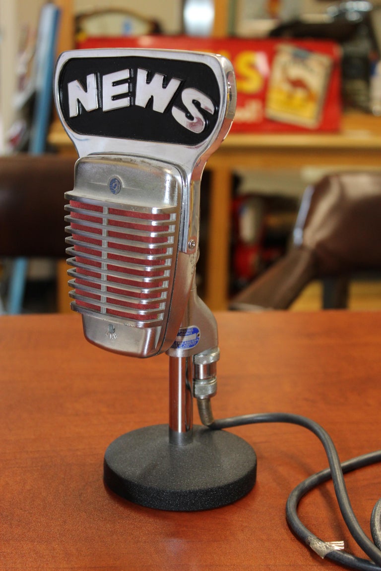 1950s Shure Model 51 Dynamic Microphone with News Topper For Sale at ...