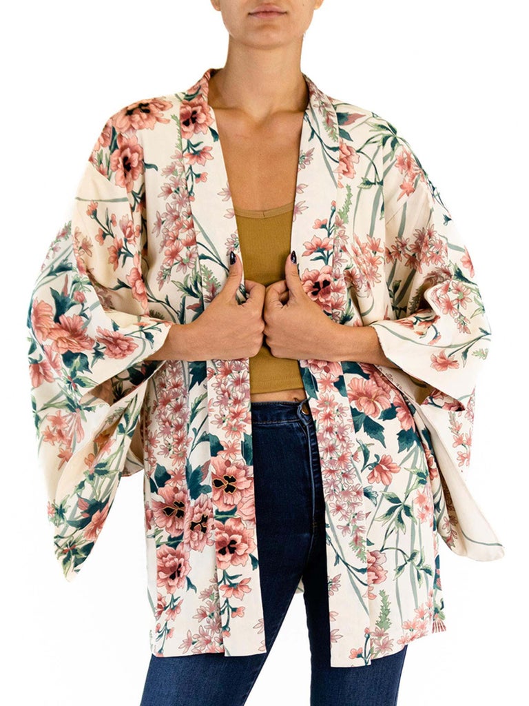 1950S White Silk Pink Floral Short Kimono For Sale at 1stDibs