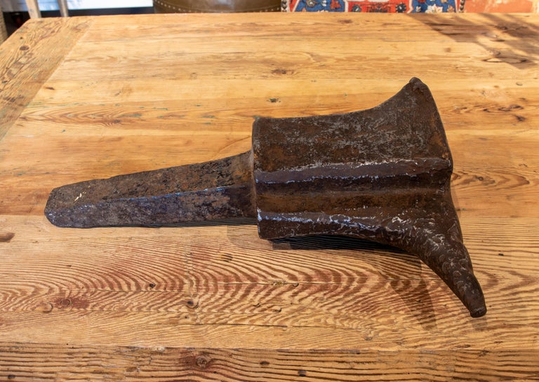 1950s Wrought Iron Anvil For Sale at 1stDibs