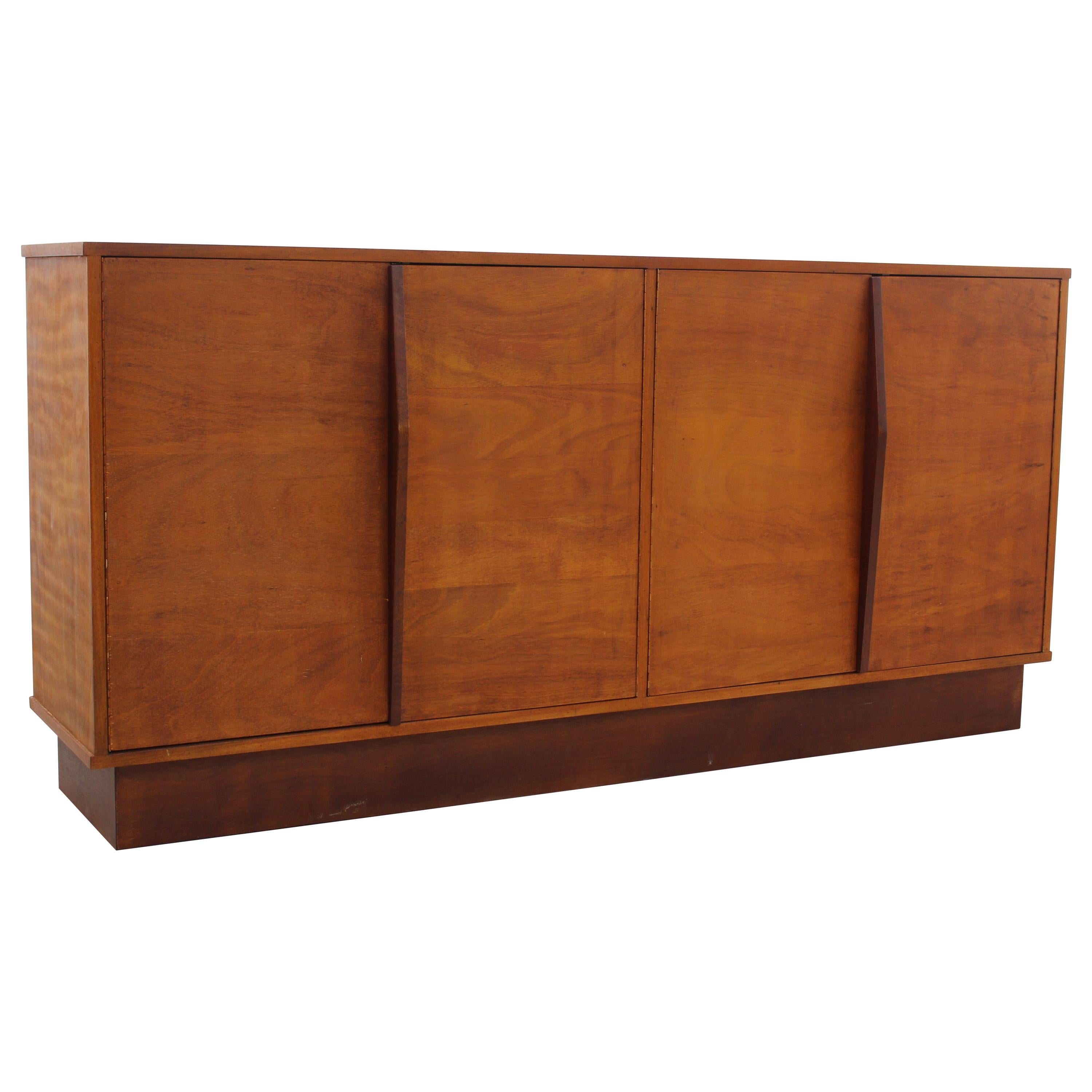 1954:: buffet Charlotte Perriand sur 1stDibs