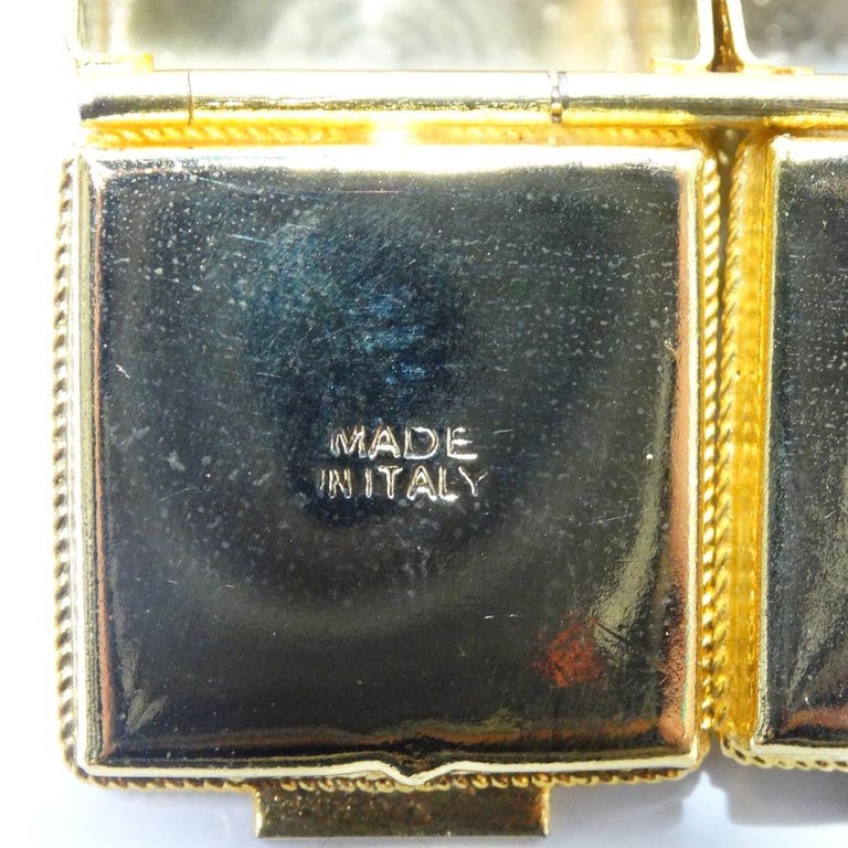 1960 18K Gold Art Deco Pill Box For Sale at 1stDibs