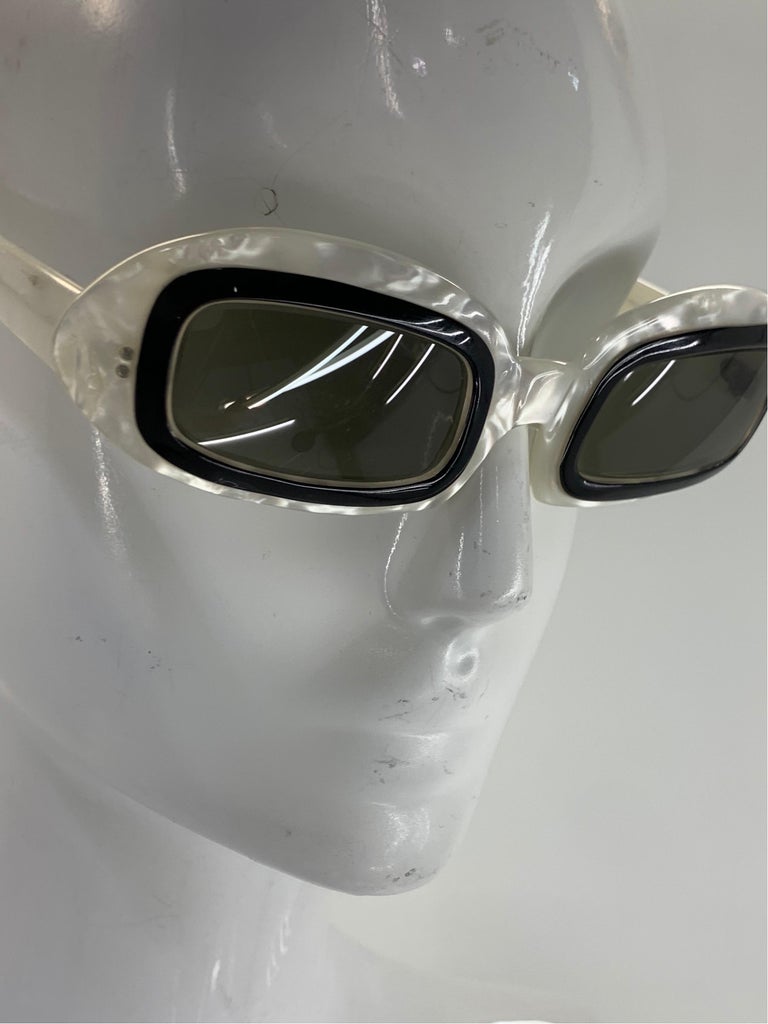 1960 French Mod Black and White Marbled Resin Sunglasses For Sale at 1stDibs