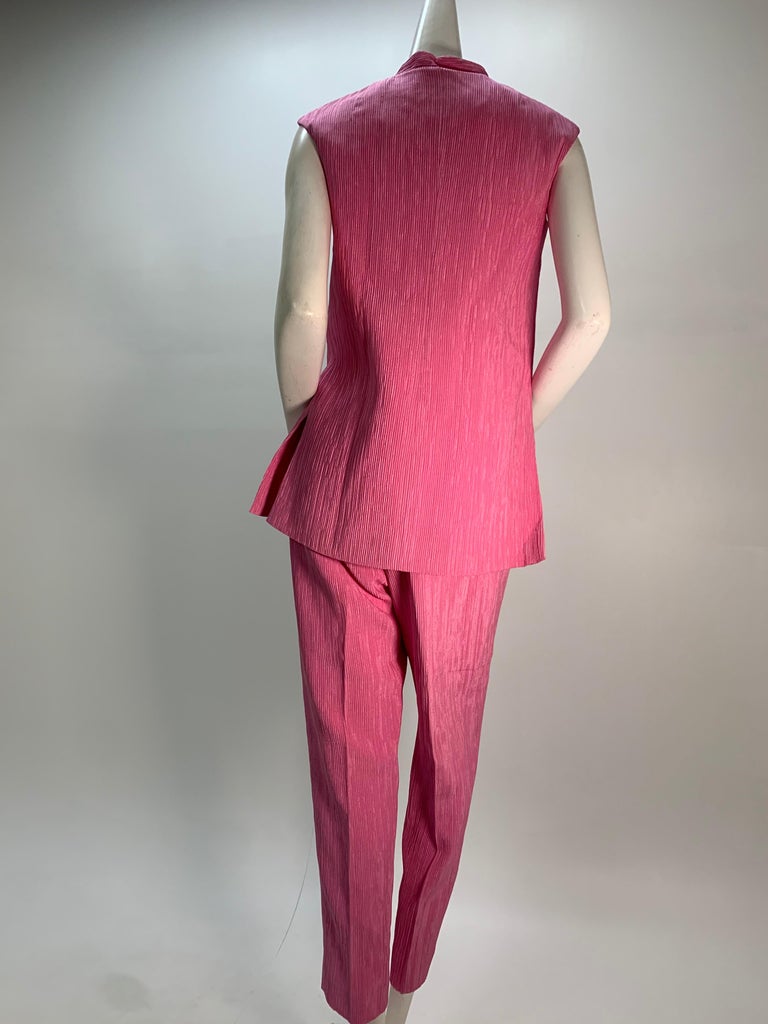 1960 Saks Pink Crinkle Capri Pant and Nehru Tunic Ensemble For Sale at ...